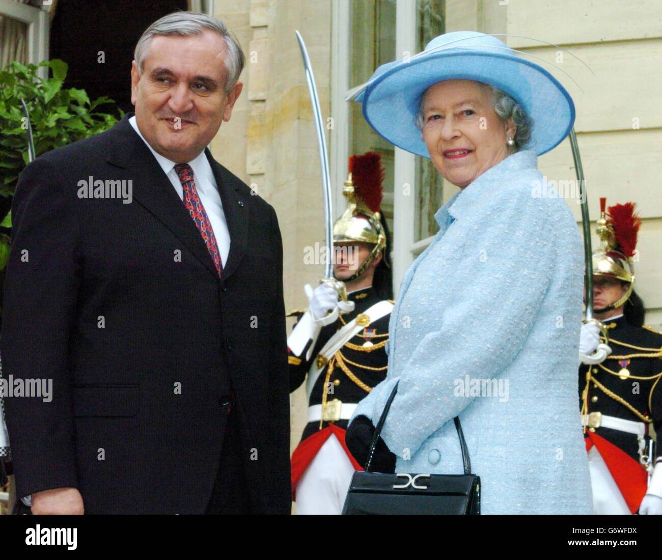 Queen elizabeth ii state visit france hi-res stock photography and ...