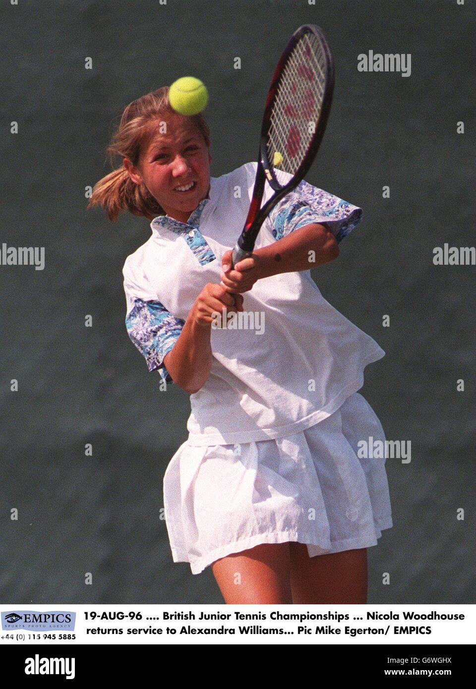 Tennis williams service hi-res stock photography and images - Alamy