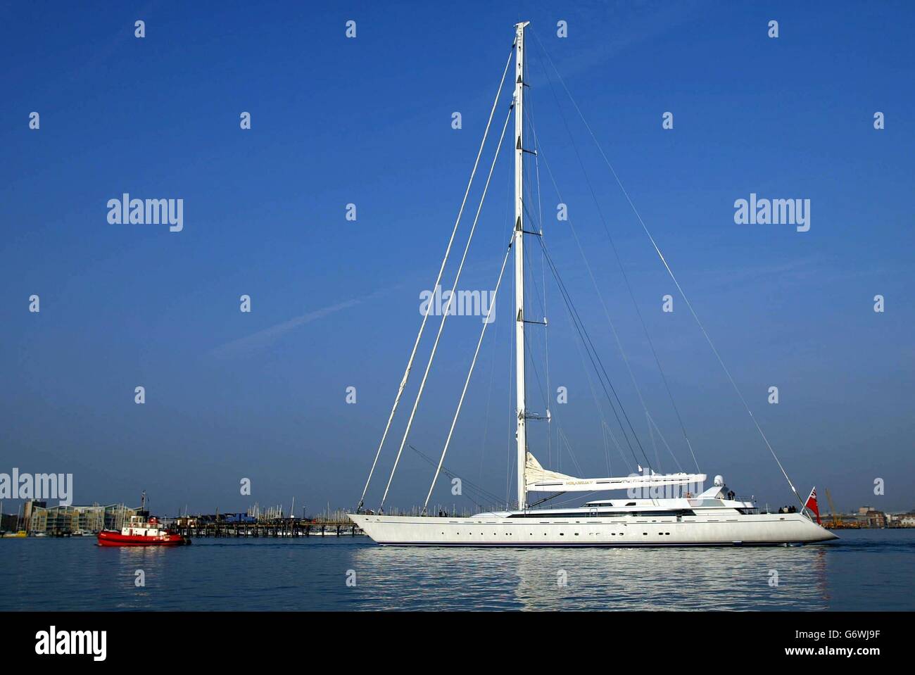 Single hulled vessel hi-res stock photography and images - Alamy