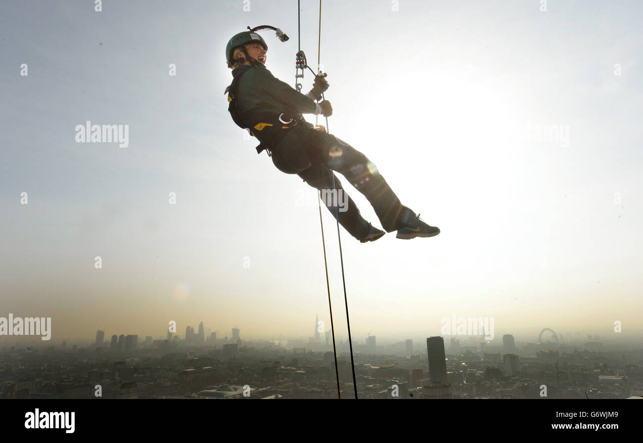 Showbiz Abseil High Resolution Stock Photography and Images - Alamy