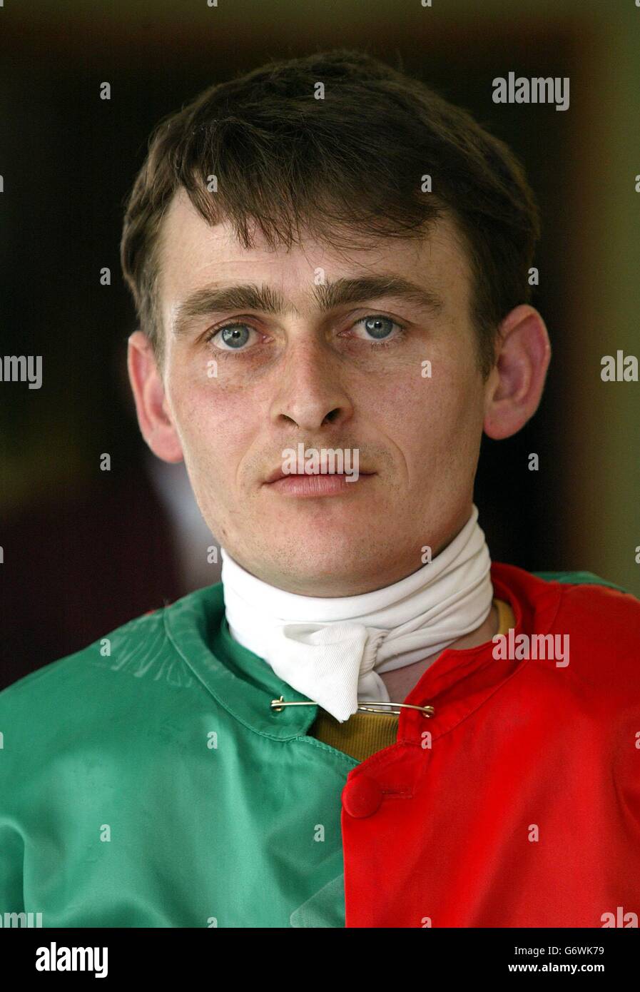 G Pewter Jockey Huntingdon. Jockey Guy Pewter at Huntingdon races Stock ...