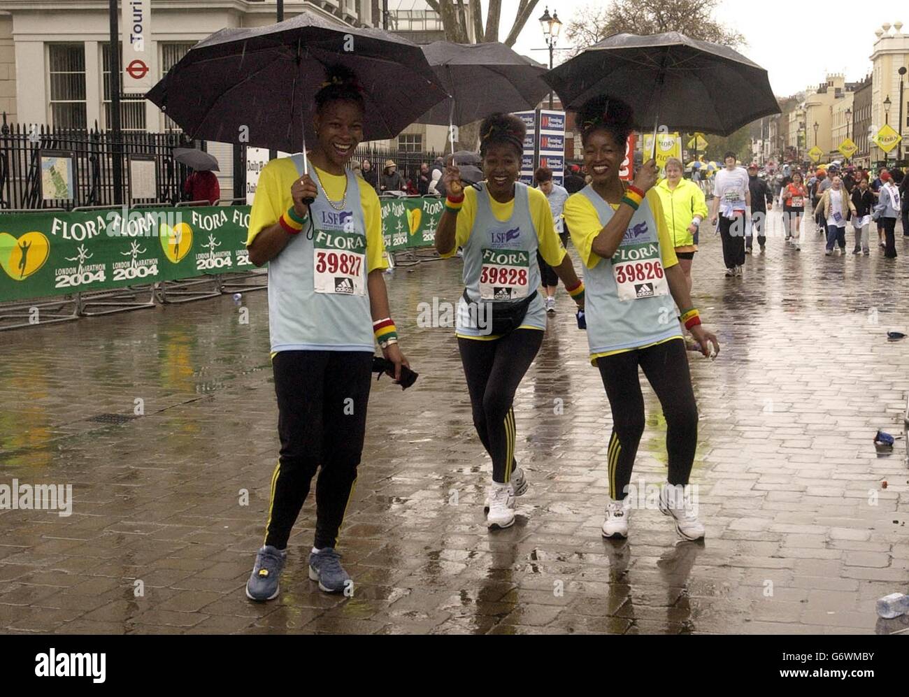 London Marathon 2004 Stock Photo - Alamy
