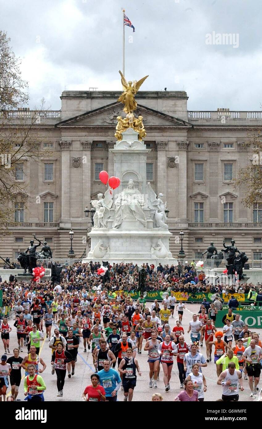 Londonmarathoncollection High Resolution Stock Photography and Images ...