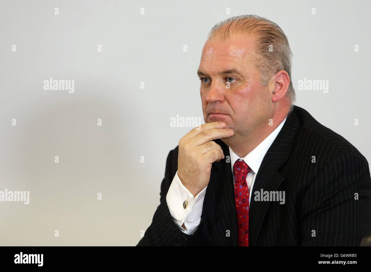 Department of health dr tony holohan hi-res stock photography and ...