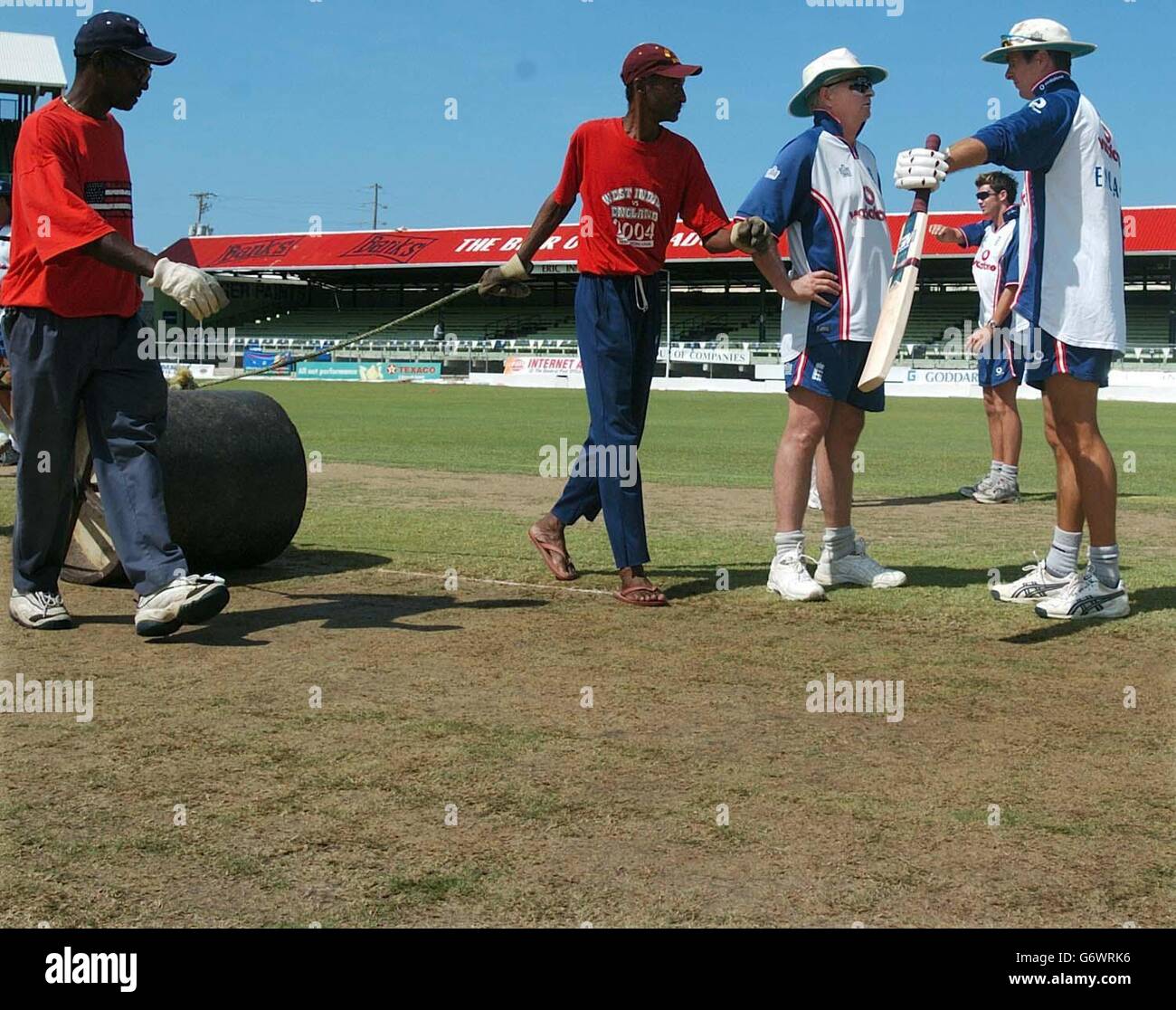 Cricket talking wicket pitch ground staff roller hi-res stock ...