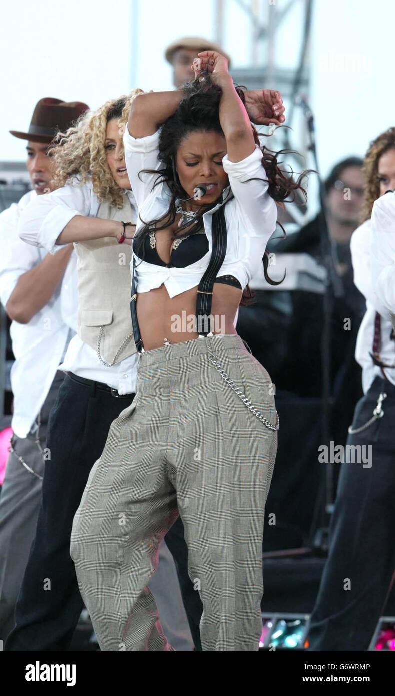 Janet jackson performing live on hi-res stock photography and images ...