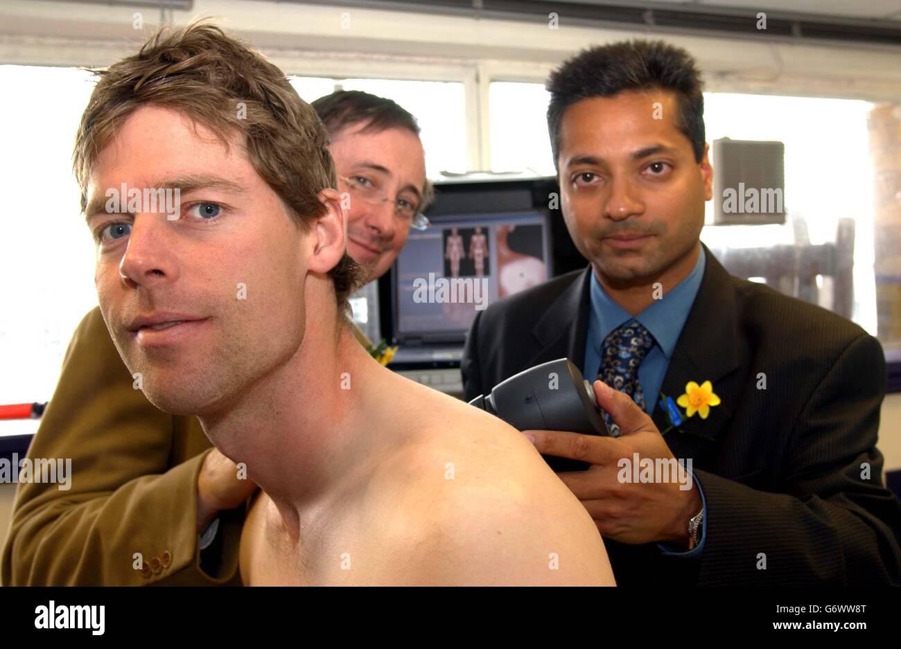 Warwickshire skipper and England batsman Nick Knight gets a medical ...