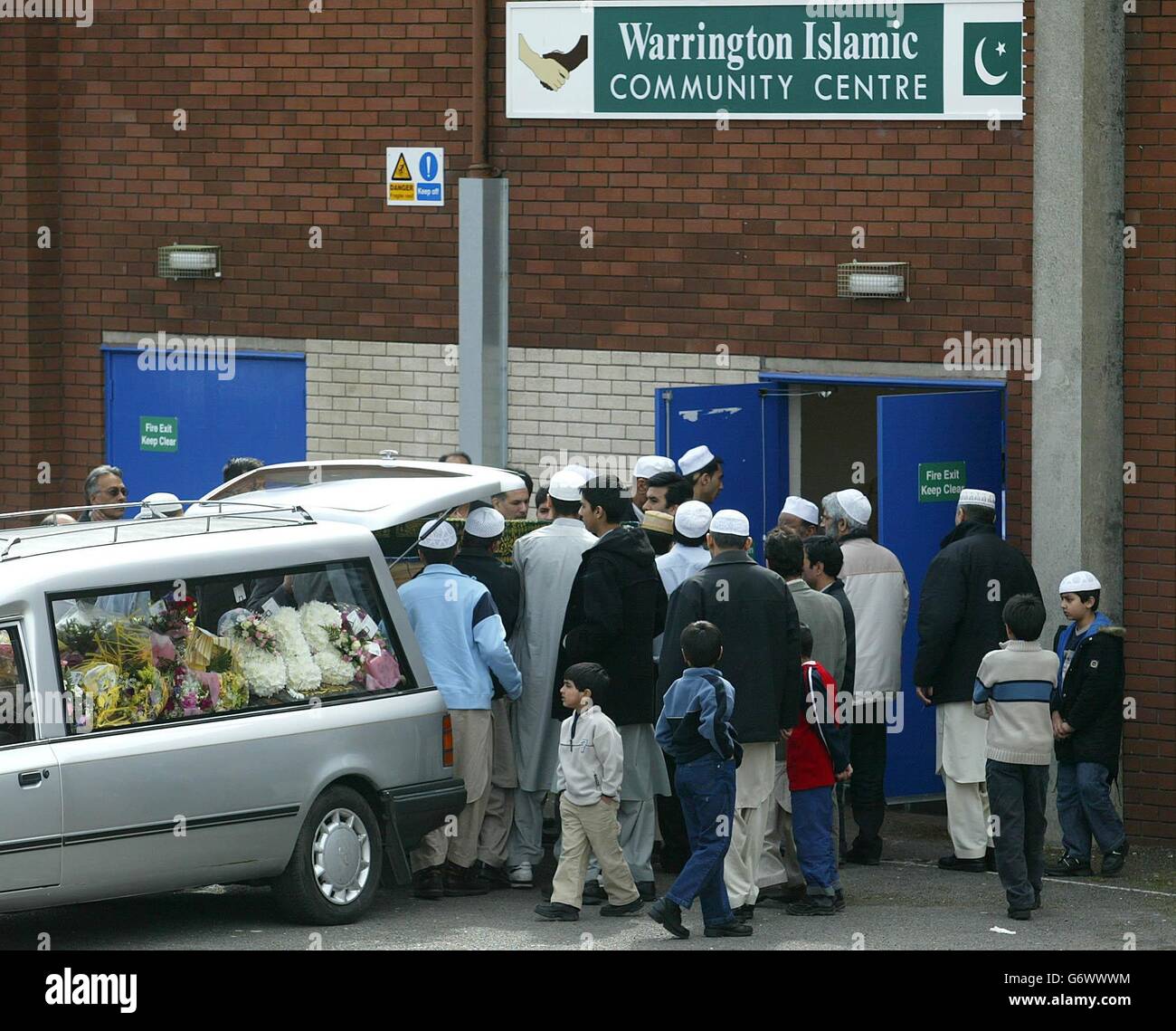 Pakistan community centre hi-res stock photography and images - Alamy