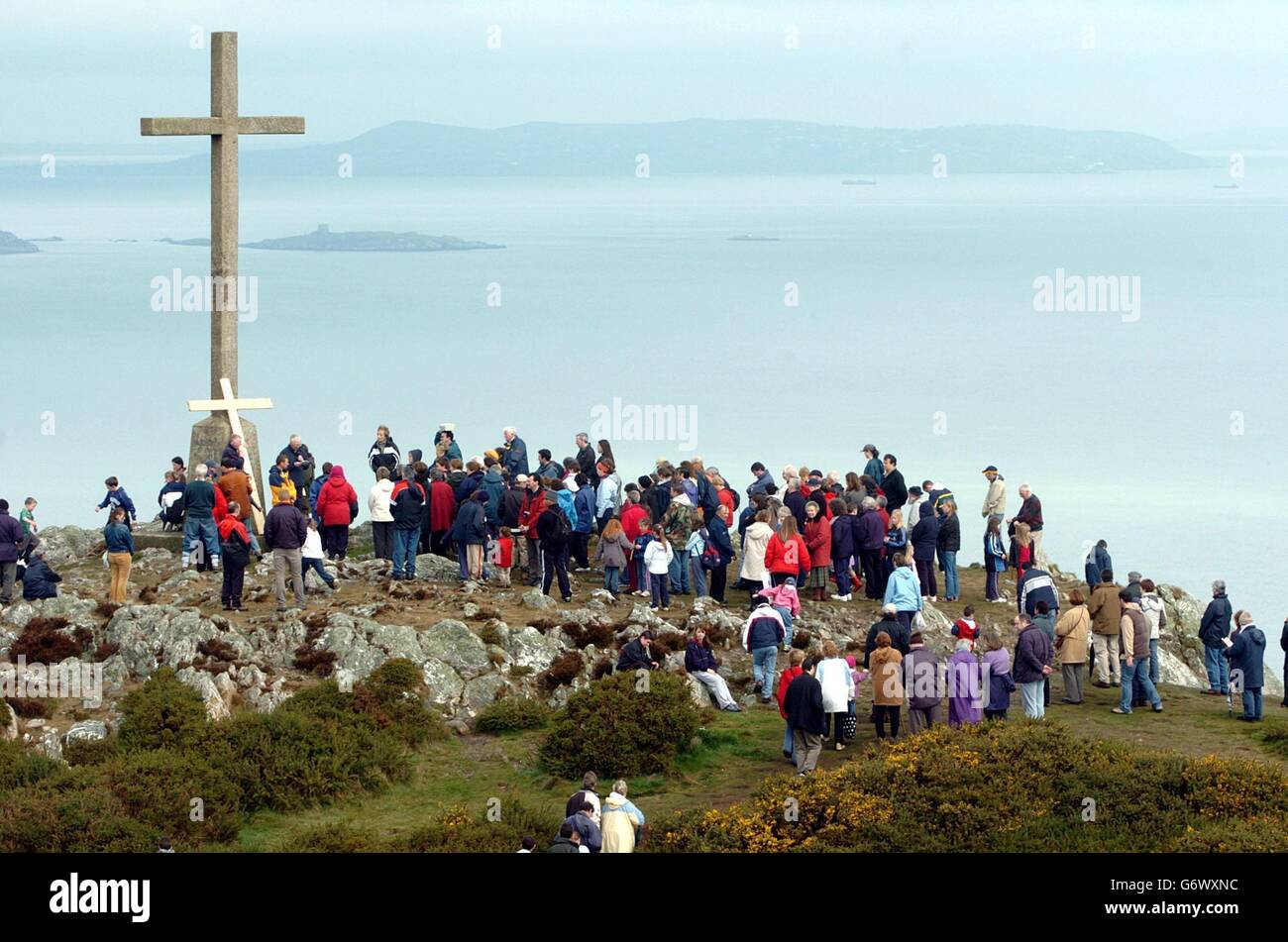 Pilgrims from our lady queen of peace church hi-res stock photography ...