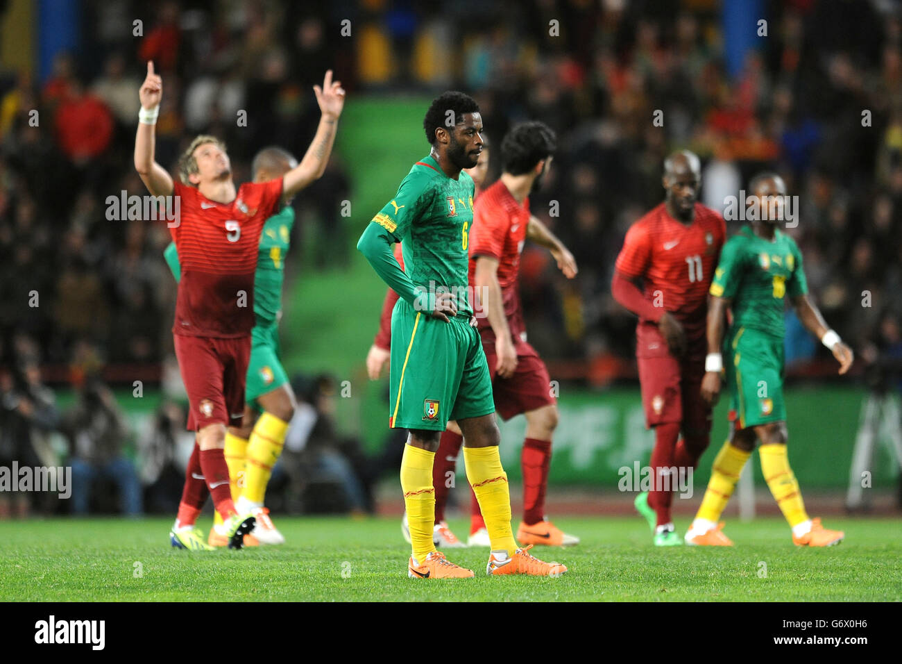 Alex song goal cameroon hi-res stock photography and images - Alamy