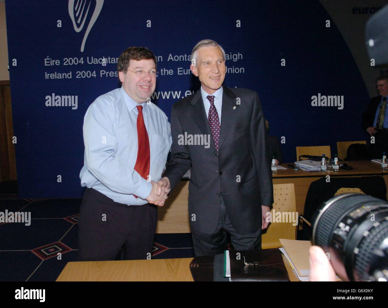 Bernard bot informal meeting foreign minsters in tullamore hi-res stock ...
