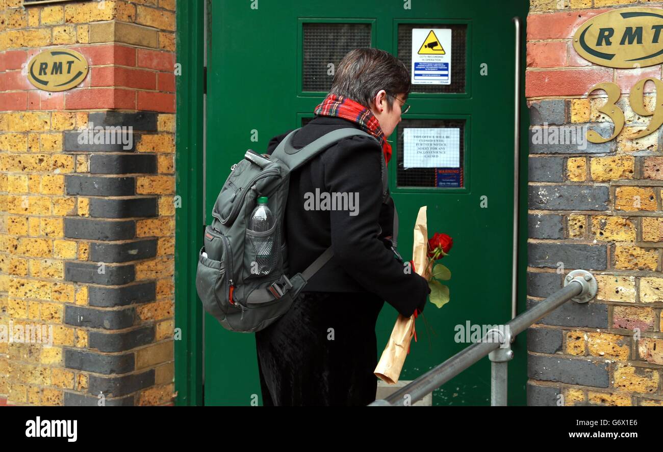 Retired London Underground train driver Sarah Friday, leaves a tribute ...