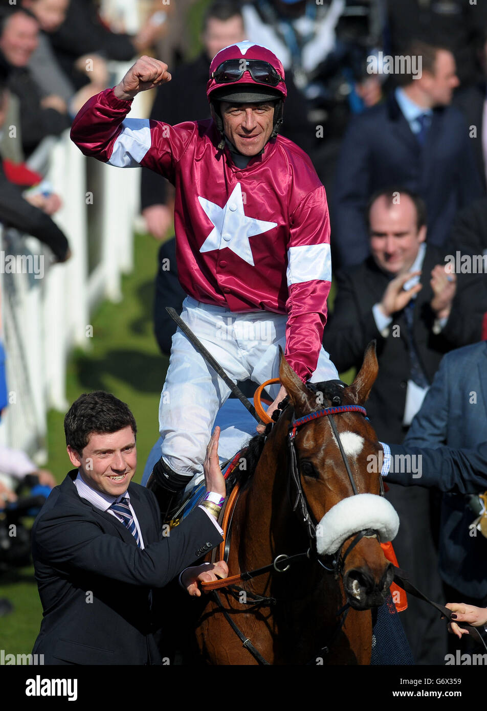 Davy Russell celebrates on Tiger Roll after winning The JCB Triumph ...