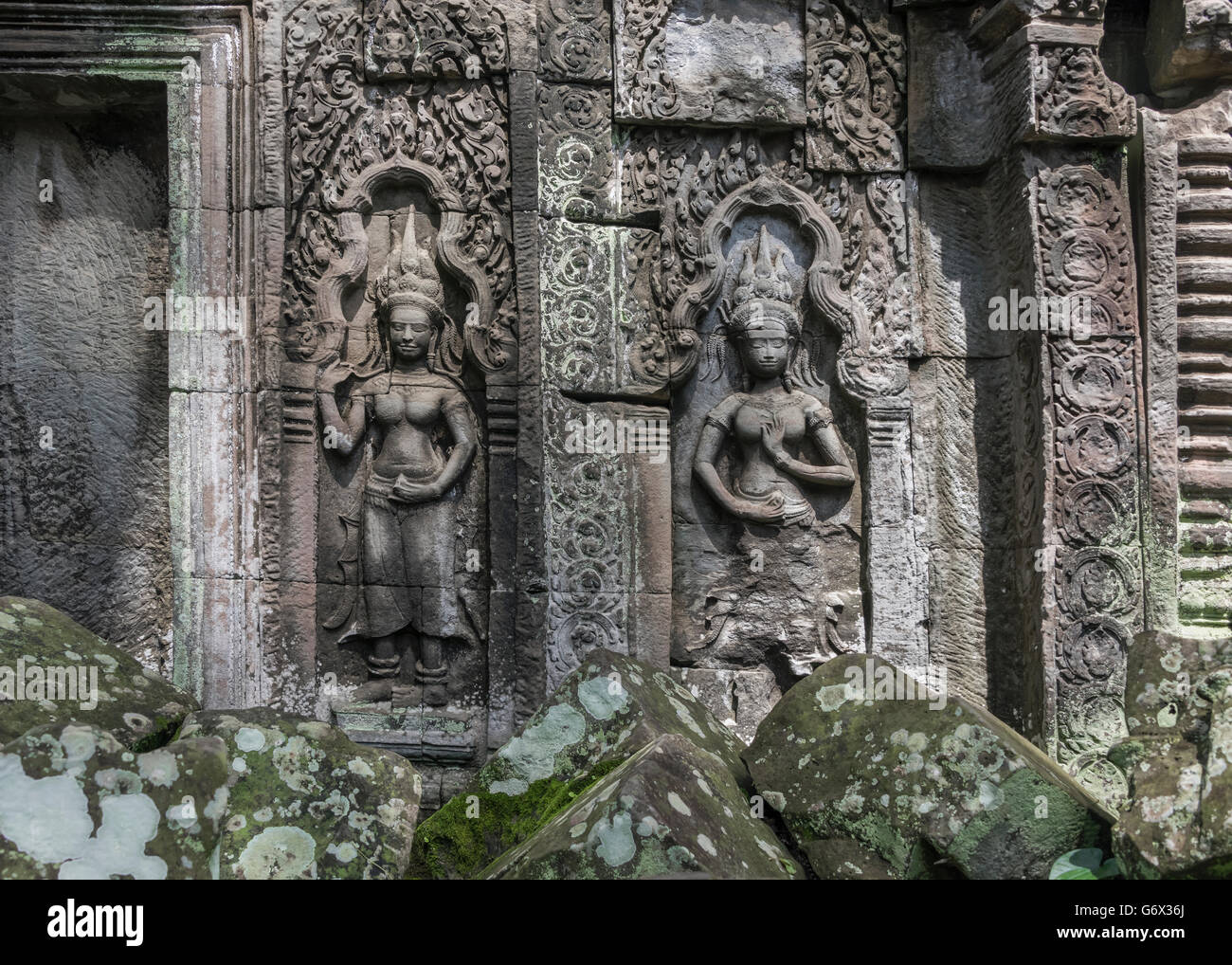 Apsara figures hi-res stock photography and images - Alamy