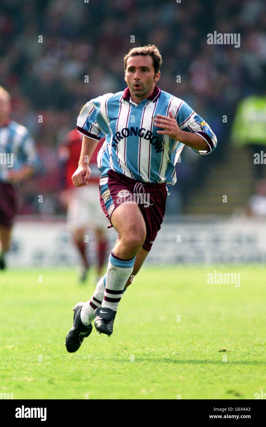 John colquhoun hi-res stock photography and images - Alamy