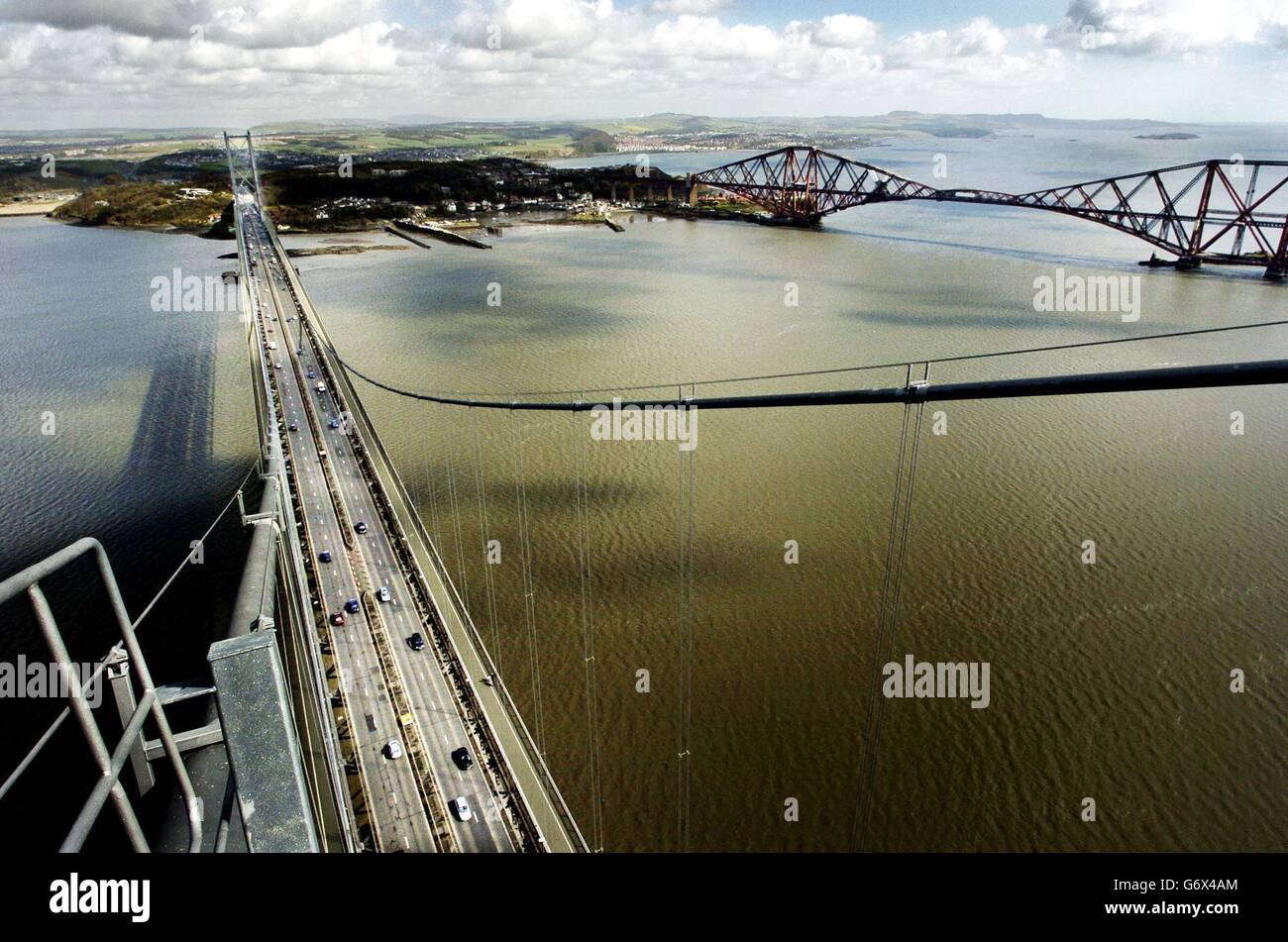 Tower bridge repairs hi-res stock photography and images - Alamy