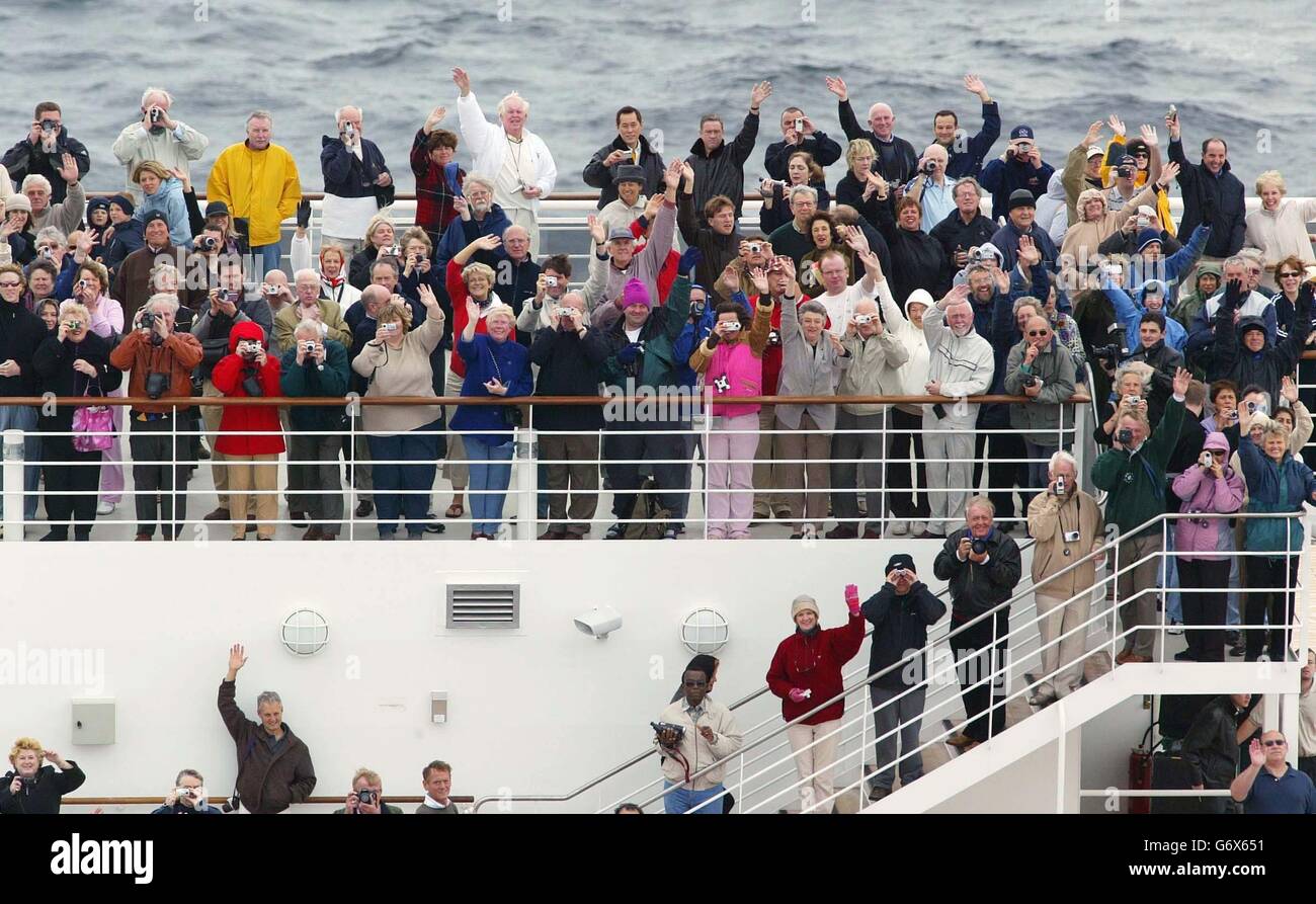 QE2 AND QM2 Stock Photo - Alamy