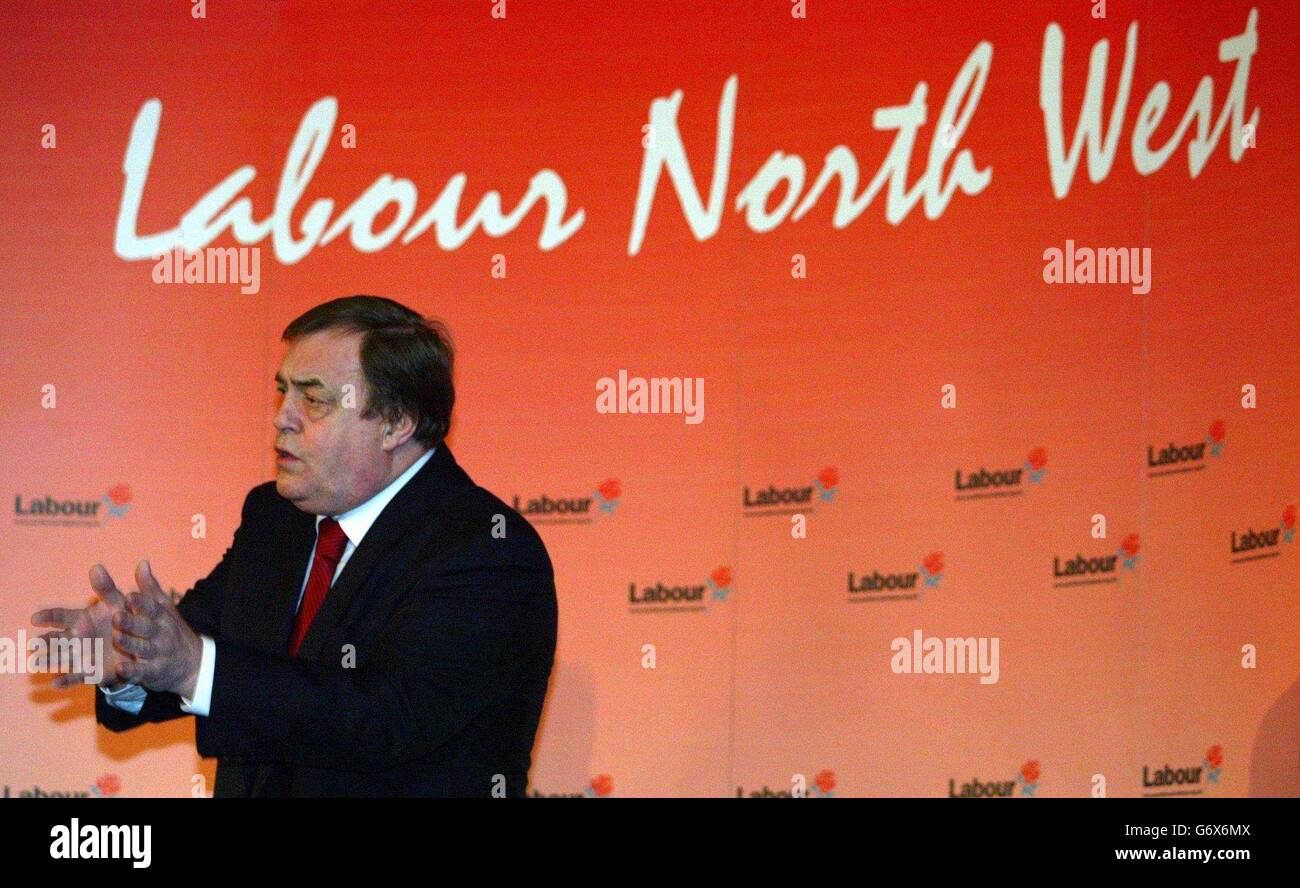 Deputy Prime Minister, John Prescott, addressing the Labour North West ...