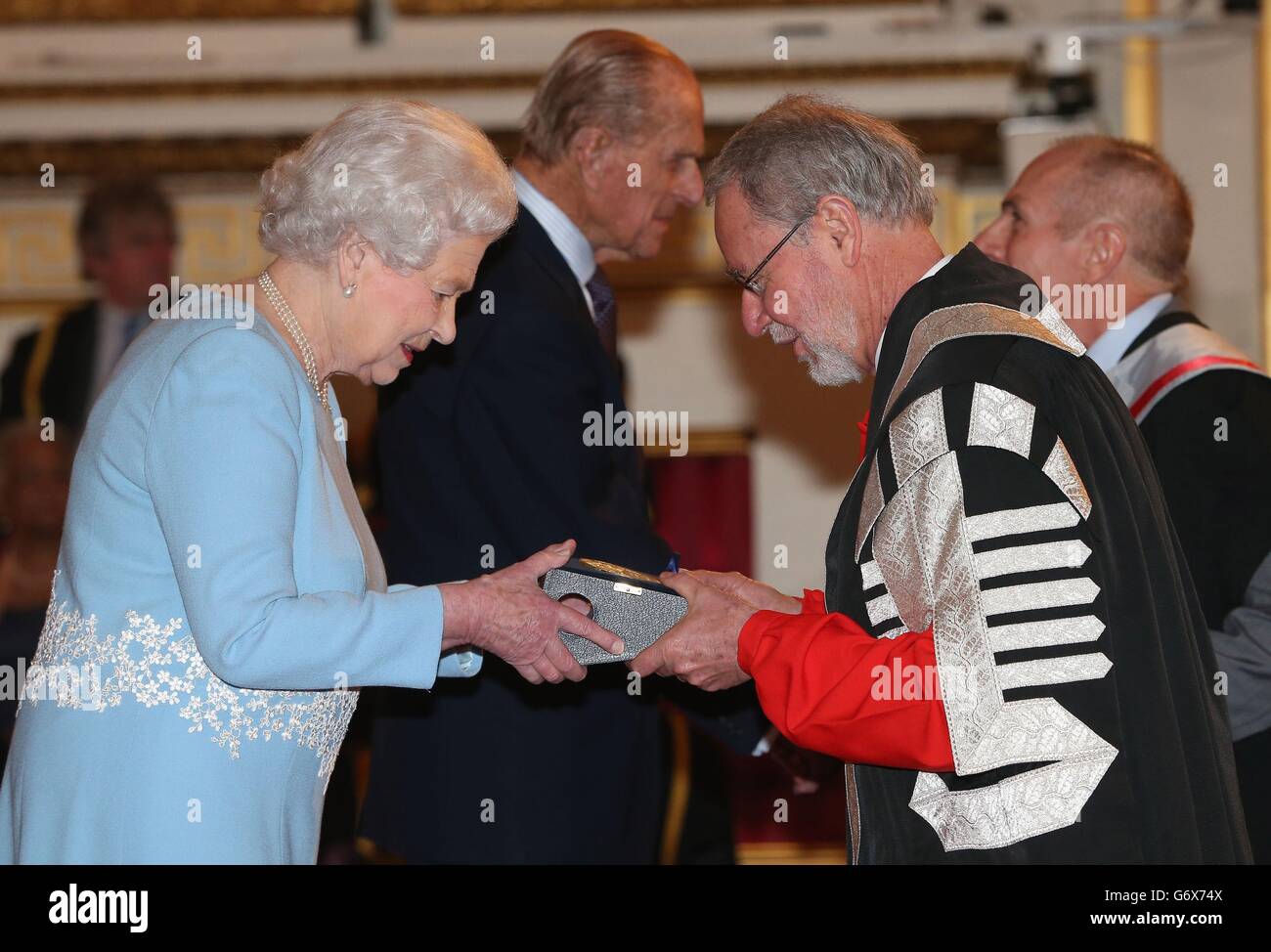 Queen Elizabeth II presents a Queen's Anniversary Prize for Higher and ...
