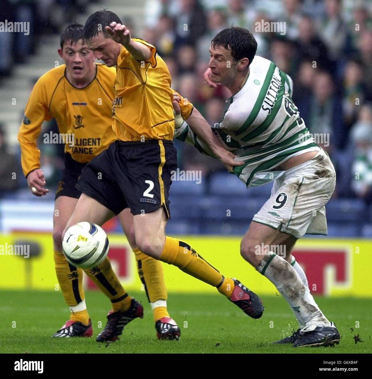 Livingstons david mcnamee and celtics chris sutton hi-res stock ...