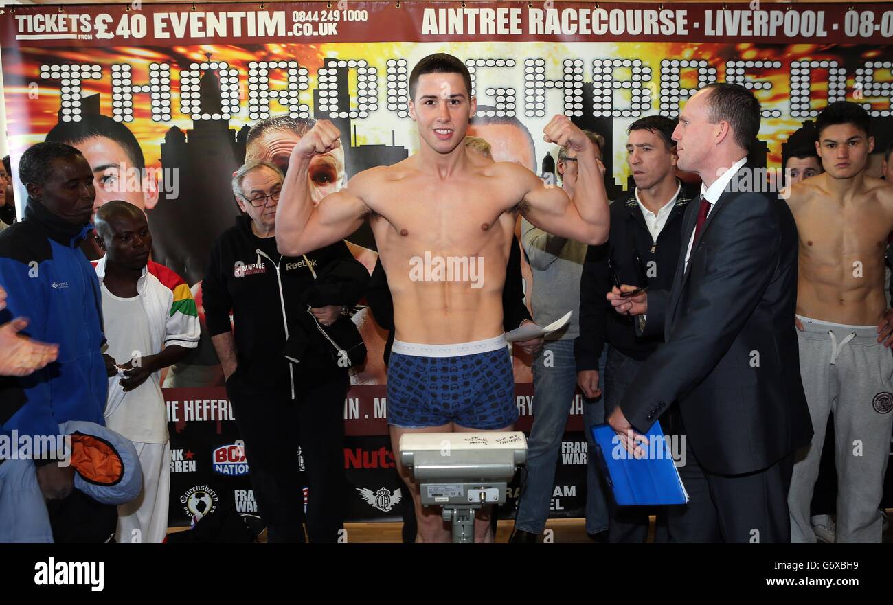Ronnie Heffron on the scales as he prepares to fight John Thain in the Light-Middle weight ...