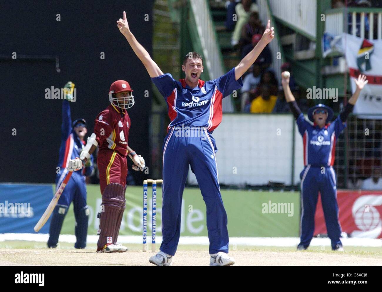 England bourda oval hi-res stock photography and images - Alamy