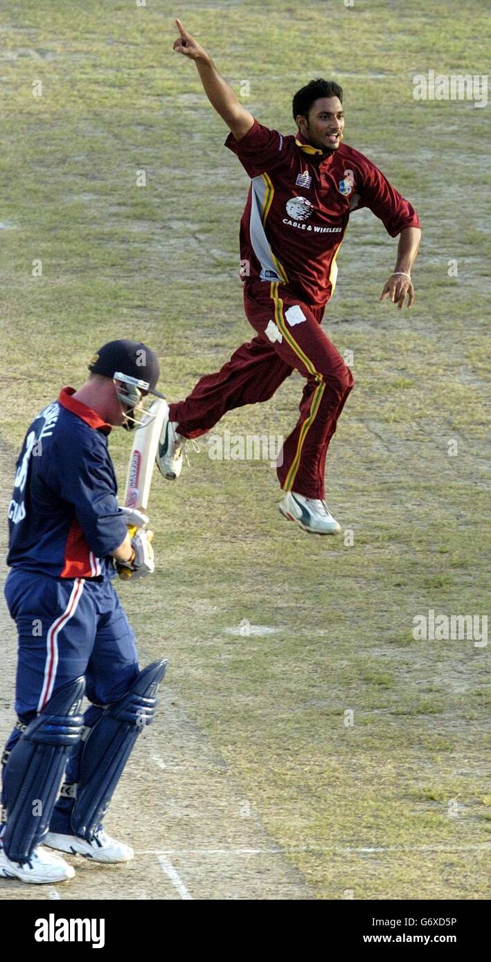 England bourda oval hi-res stock photography and images - Alamy