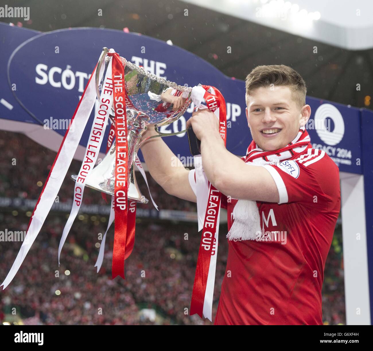 Aberdeen Cammy Smith (rota) Cup Final winning celebrations the Scottish ...