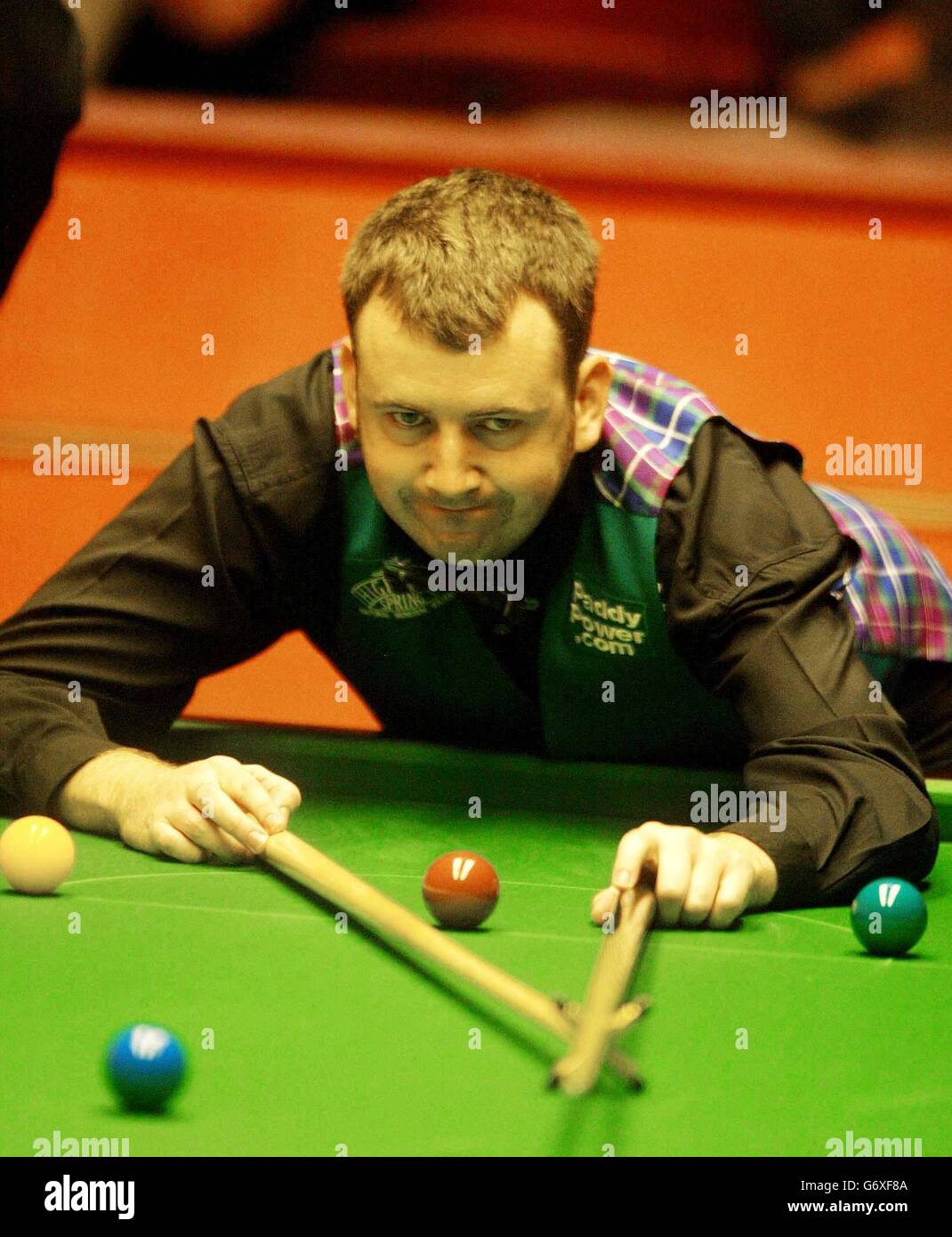 Mark williams embassy world championships hi-res stock photography and ...