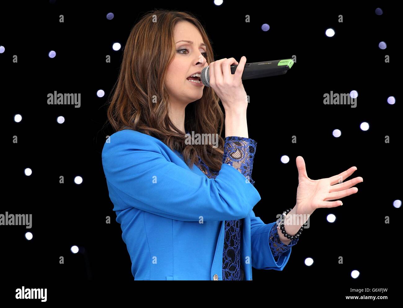 Singer jennifer jewell performs on the everton roadshow stage hi-res ...