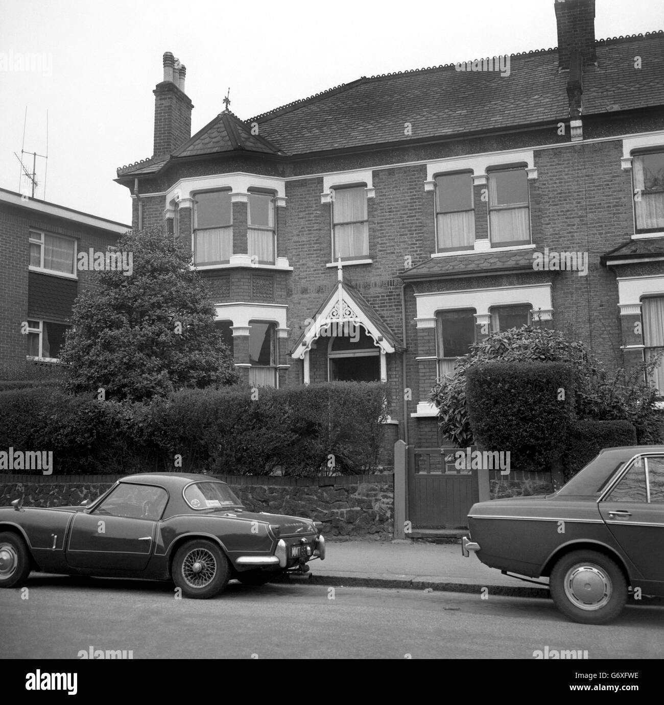 Used car search Black and White Stock Photos & Images - Alamy