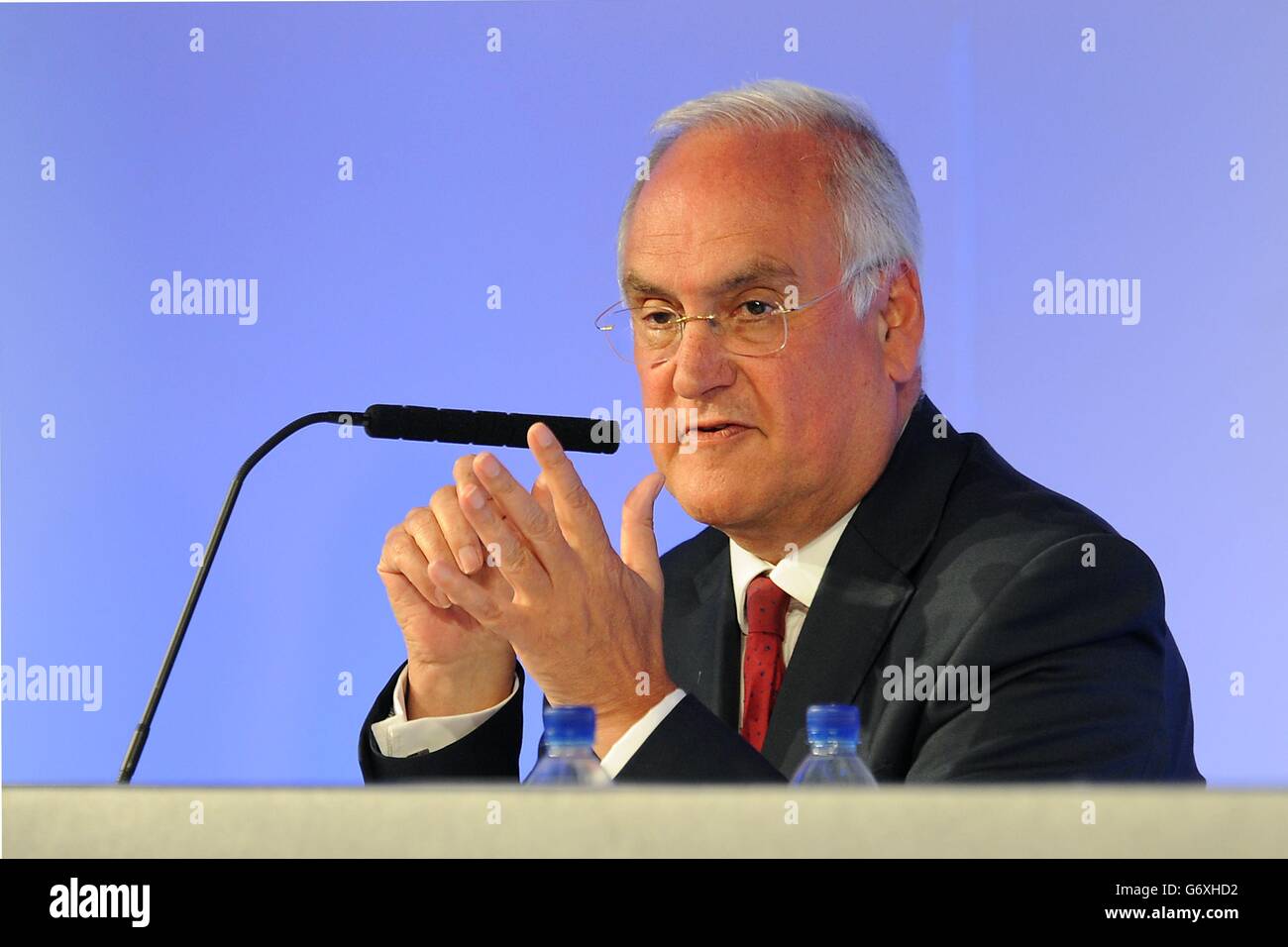 Inspector ofsted hi-res stock photography and images - Alamy