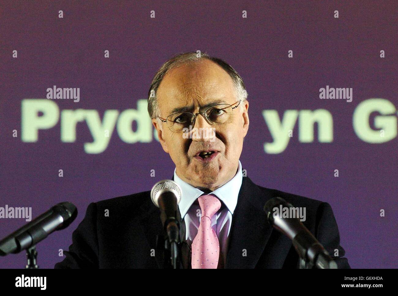 Howard outline hi-res stock photography and images - Alamy