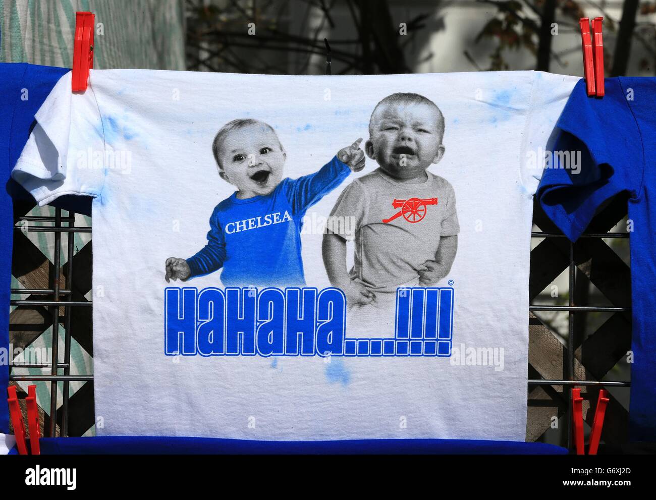Chelsea fans crying hi-res stock photography and images - Alamy