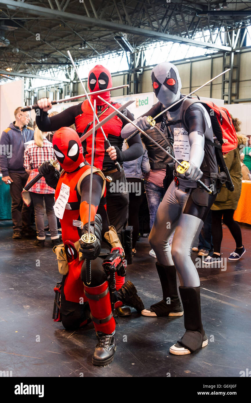 Comic costume hi-res stock photography and images - Alamy