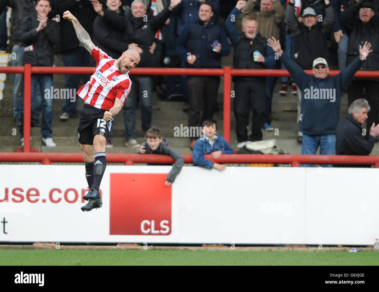Brentford's Alan McCormack celebrates scoring their third goal during ...