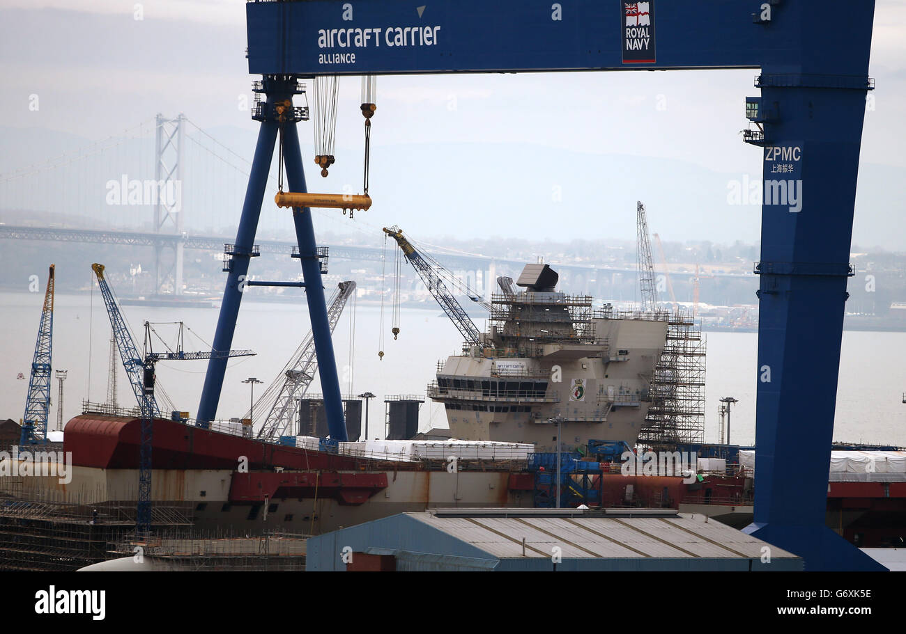 Work continues on hms queen elizabeth aircraft carrier rosyth docks hi ...