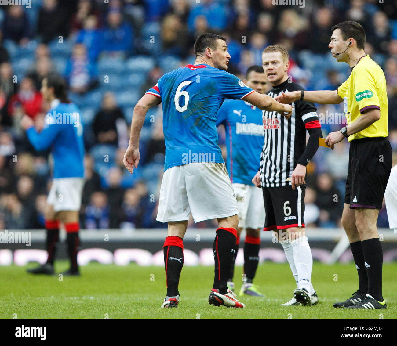 Match Referee Kevin Clancy High Resolution Stock Photography and Images ...