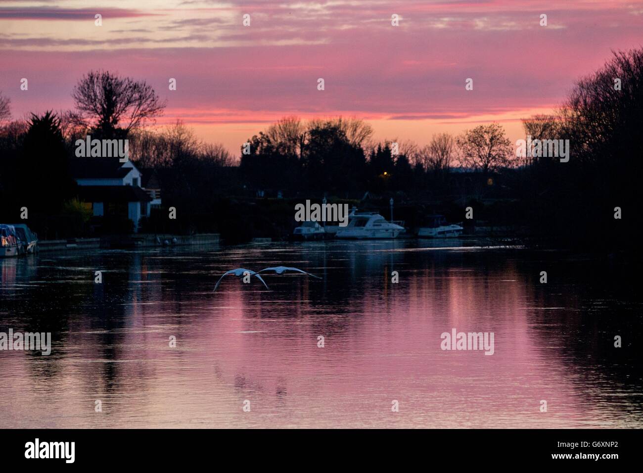 Laleham hi-res stock photography and images - Alamy