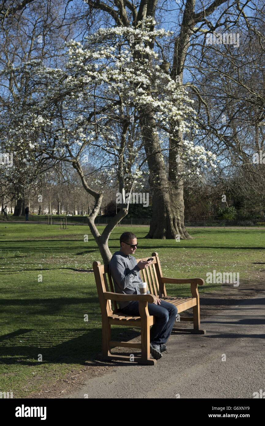 People enjoying the spring sunshine, Central London Stock Photo - Alamy