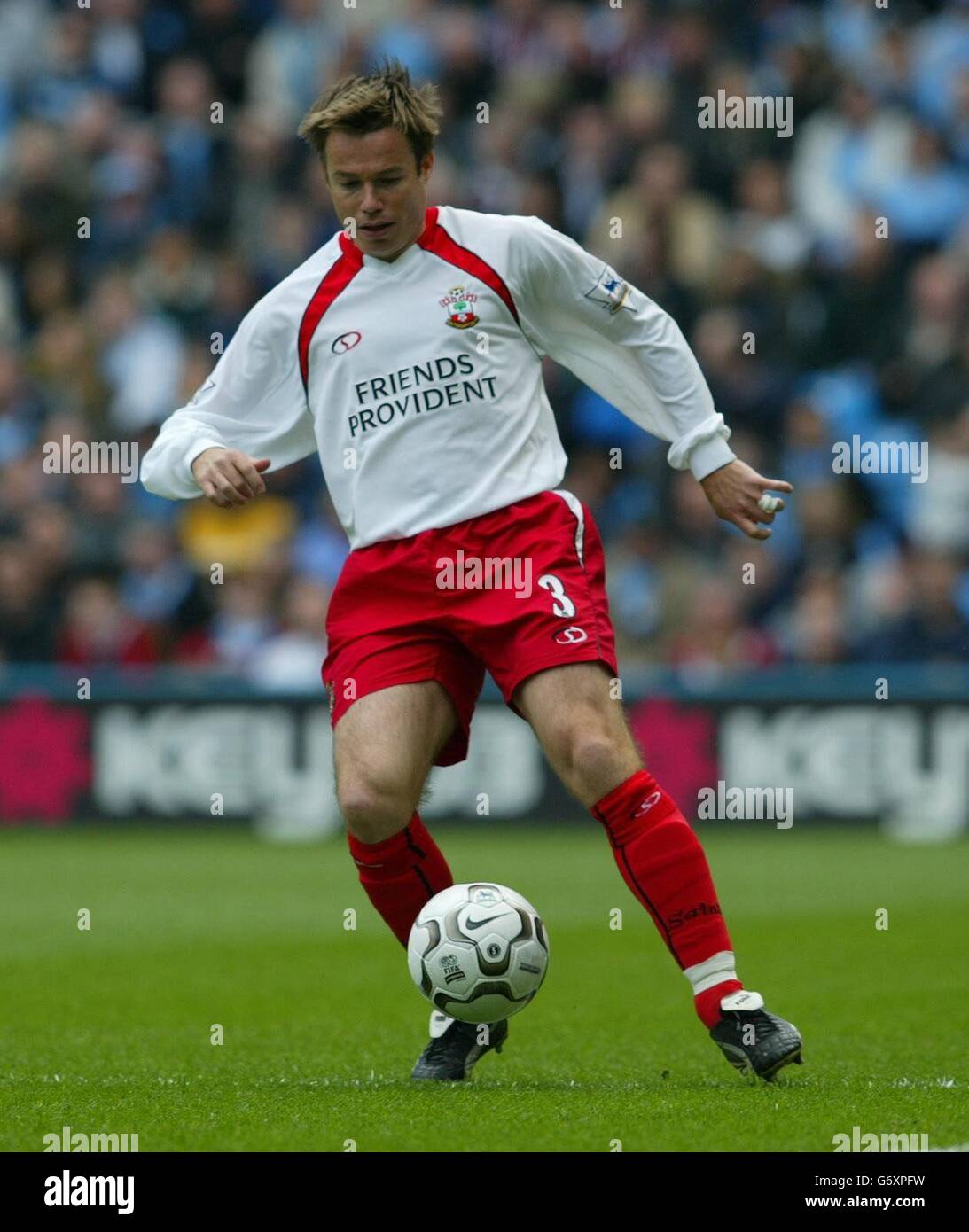 Sport football stock graeme le saux hi-res stock photography and images ...