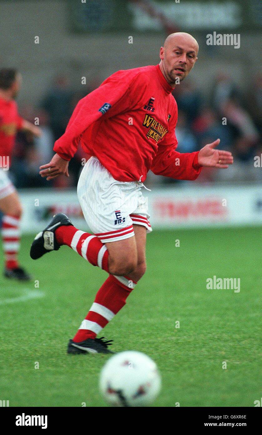 Wrexham russell hi-res stock photography and images - Alamy