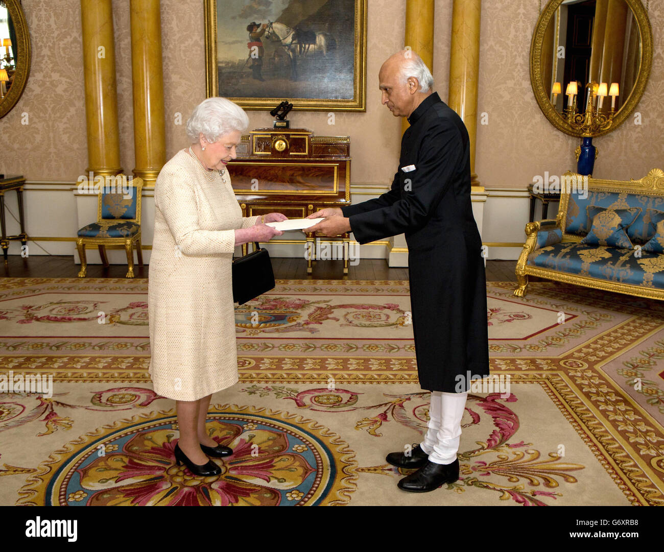 His excellency ranjan mathai hi-res stock photography and images - Alamy