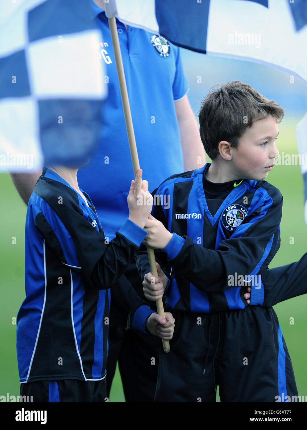 Millwall mascots wave their flags before the game hi-res stock ...