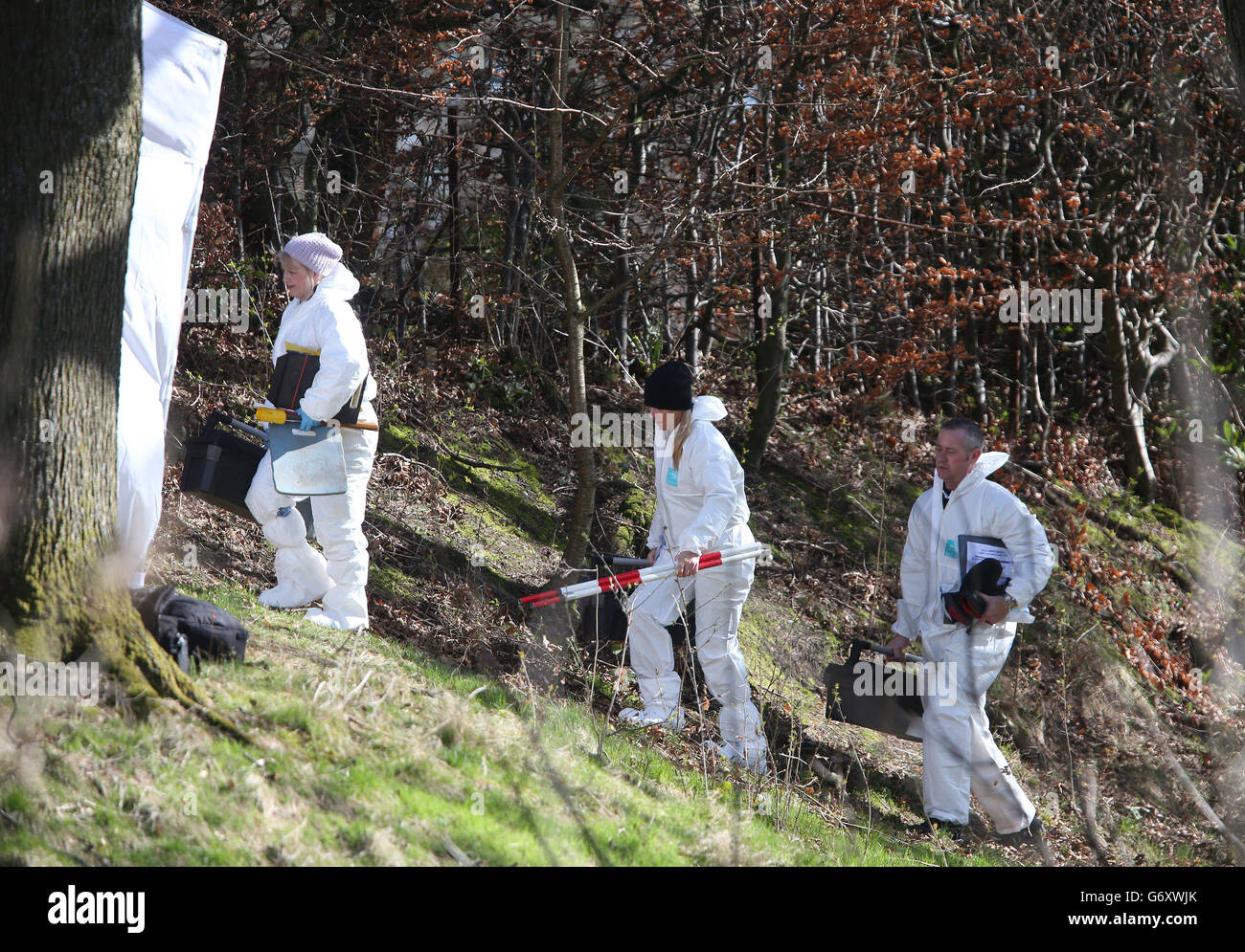 Police forensics enter tent section dean park in kilmarnock hi-res ...