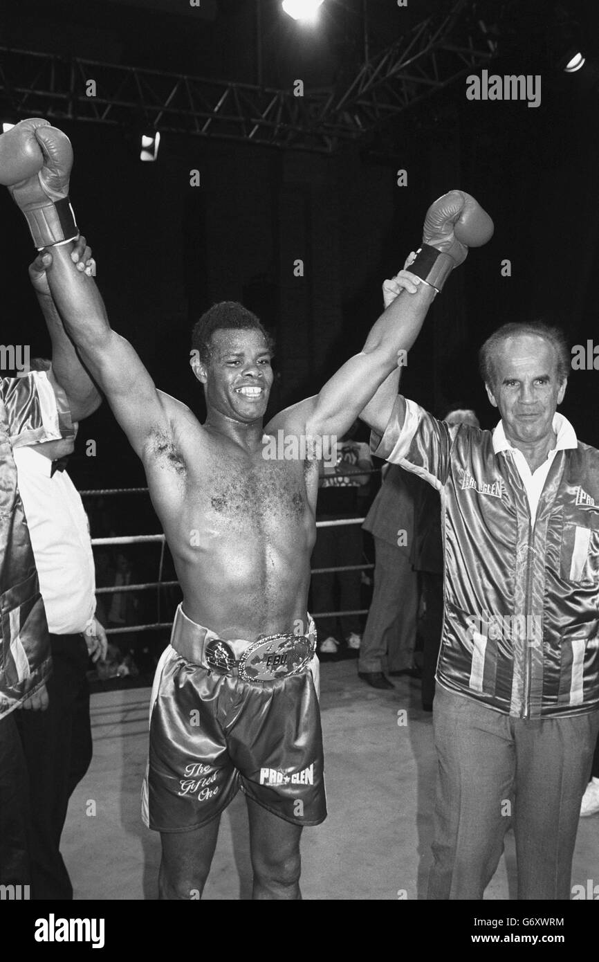 Mickey duff hi-res stock photography and images - Alamy