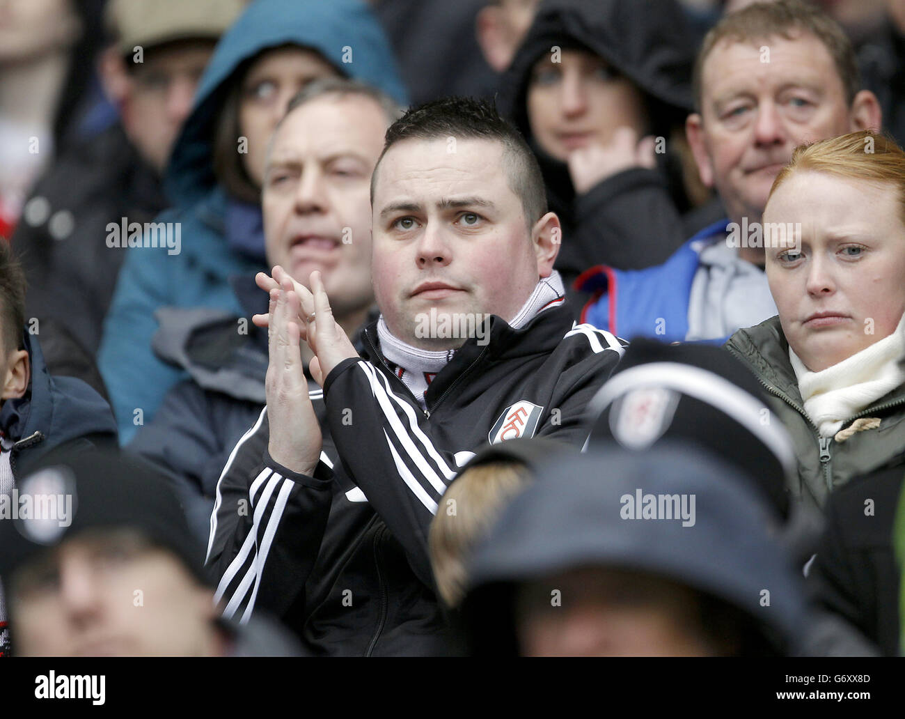 Fans in stands hi-res stock photography and images - Alamy