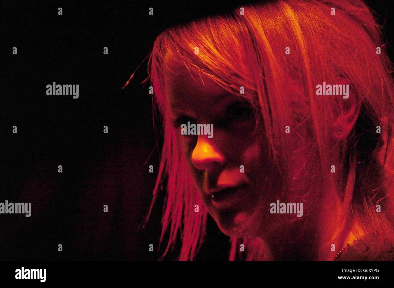 Mia clarke hi-res stock photography and images - Alamy