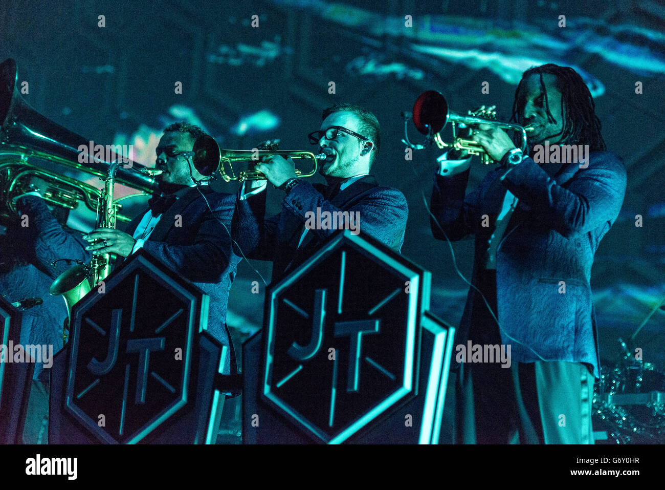 Justin timberlakes 20 20 experience world tour hi-res stock photography ...