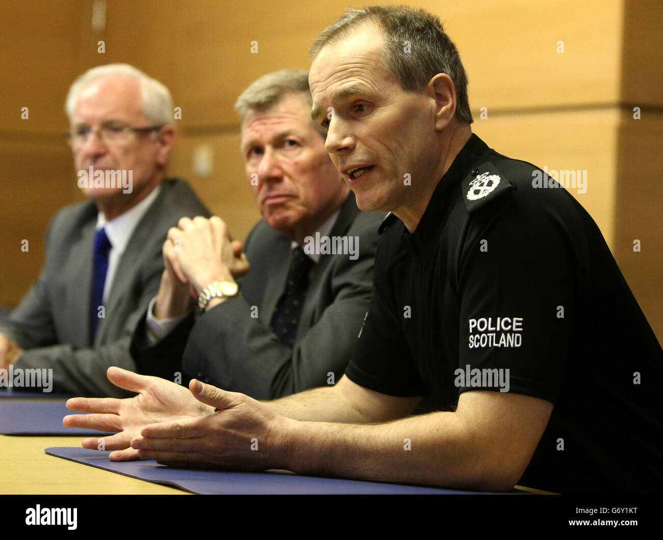Community police briefing - Scotland Stock Photo - Alamy